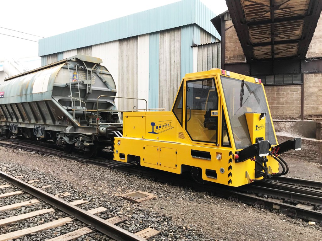 Location de locotracteur électrique - BRIFER